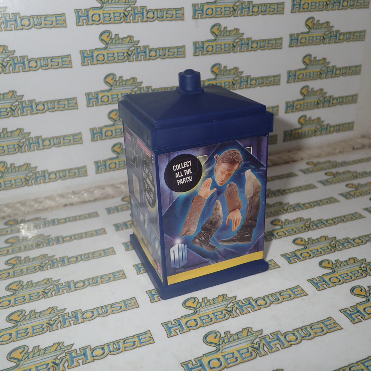 BBC 04003 - Doctor Who 'The Flesh' Goo Pod with Body Parts – Sabes ...
