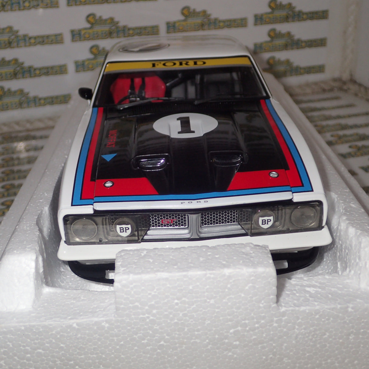 BIANTE AUTOart 87711 - 1/18 Ford XB GT Falcon Coupe 1977 ATCC Champion ...
